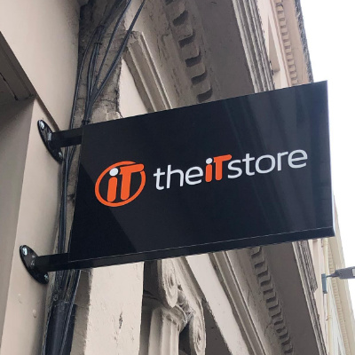 Sign Trade Supplies | ProJECTing Brackets | Facia Lighting